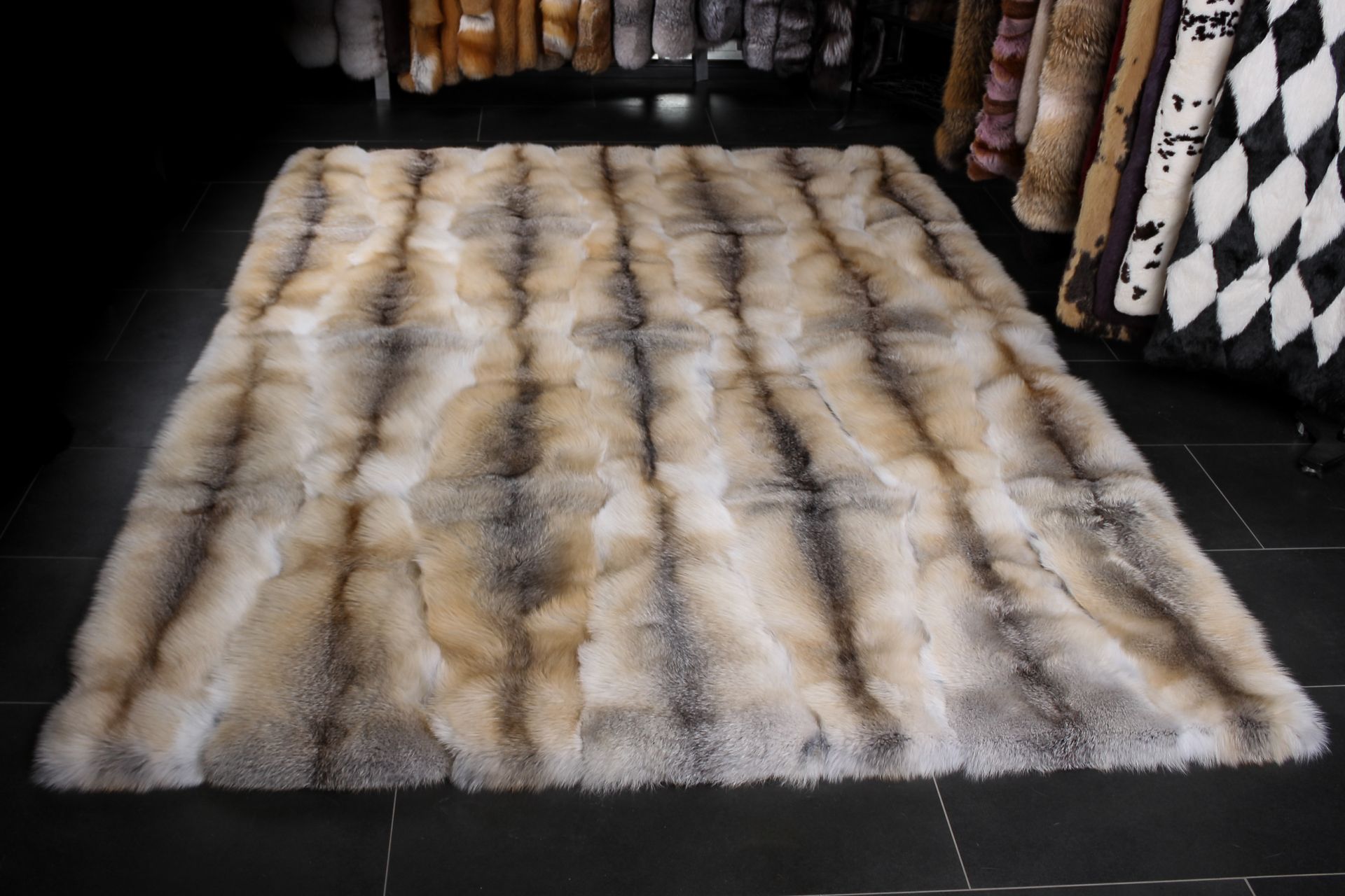 Natural Colored Fawnlight fur carpet (SAGA Fur)