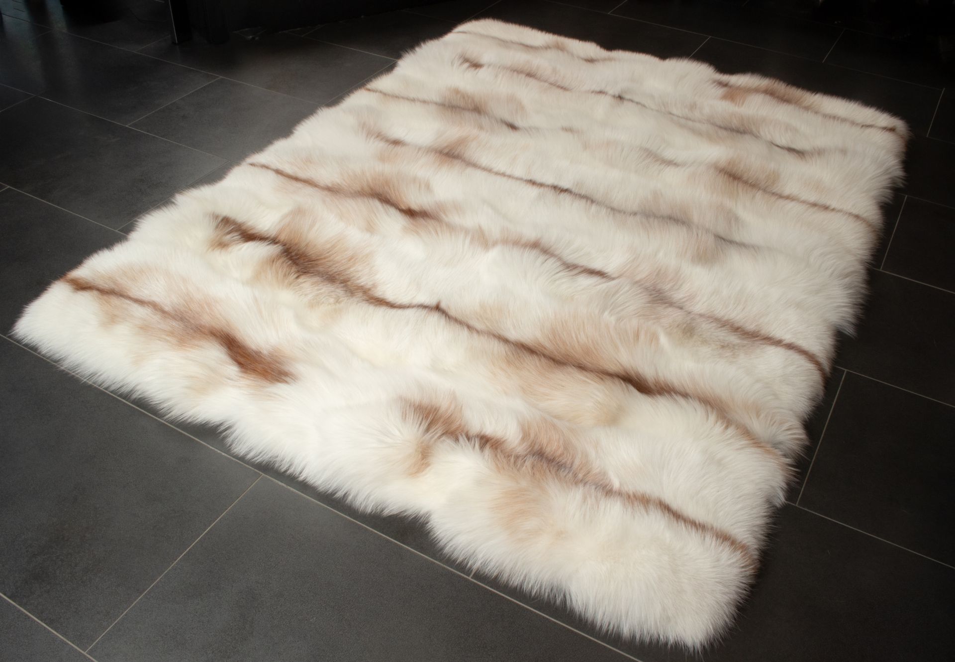 Sun Glo Fox Fur Rug - Natural Interior Design