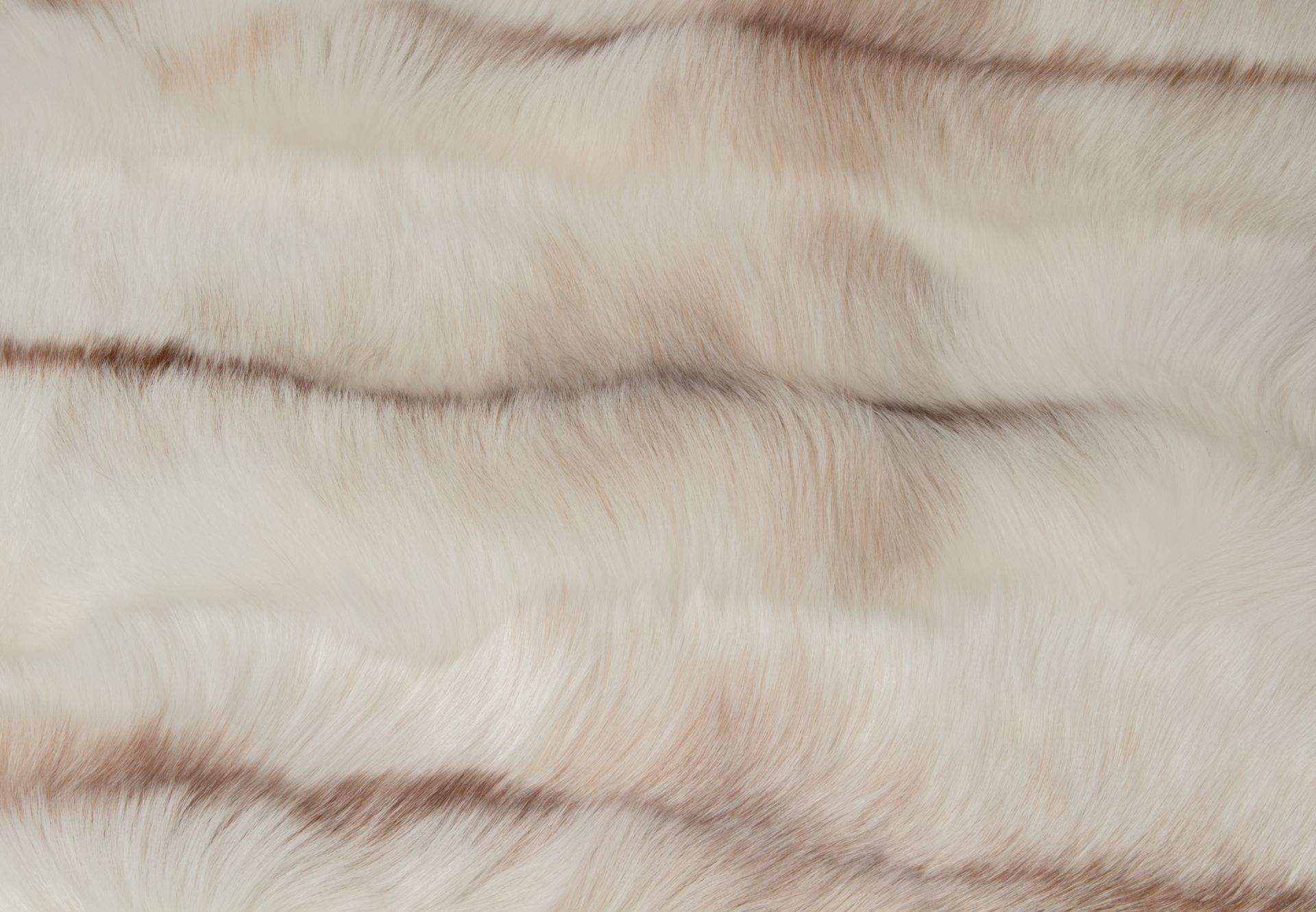 Sun Glo Fox Fur Rug - Natural Interior Design