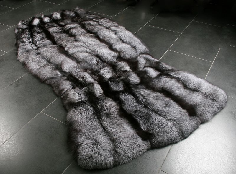 Silverfox Fur Rug made with real Fur | International Furs