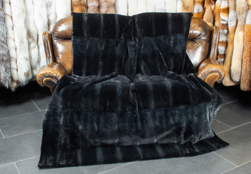 Noble Mink Fur Blanket in Black & Turquoise