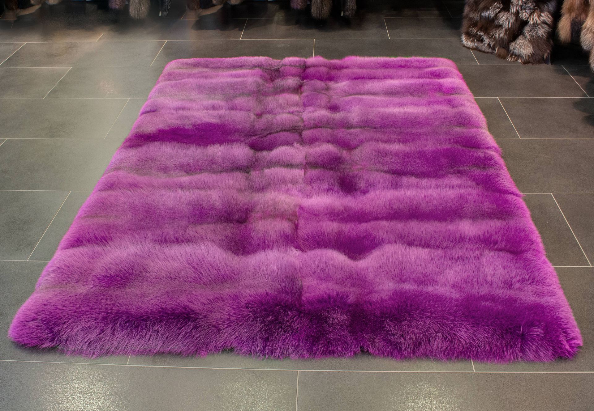 Shadow fox fur carpet in purple | Lars Paustian