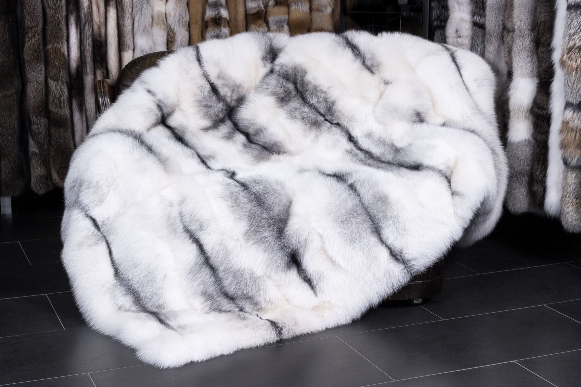 SAGA Royal Fur Rug from Shadowfox | Lars Paustian