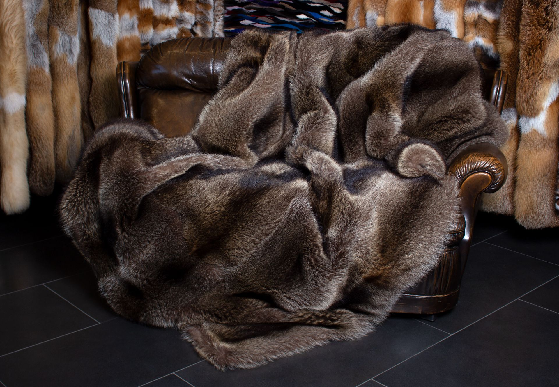 Real Fur Blankets and Fur Throws - Genuine Fur Pillows