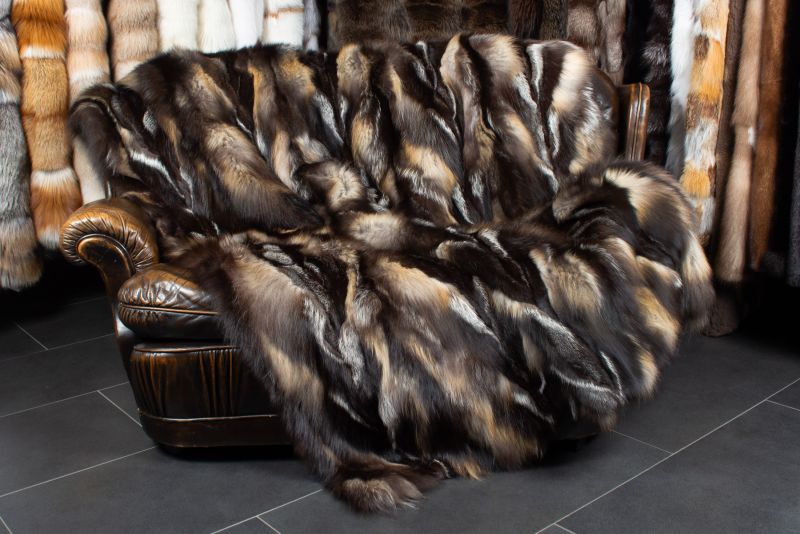 Real Fur Blankets and Fur Throws - Genuine Fur Pillows